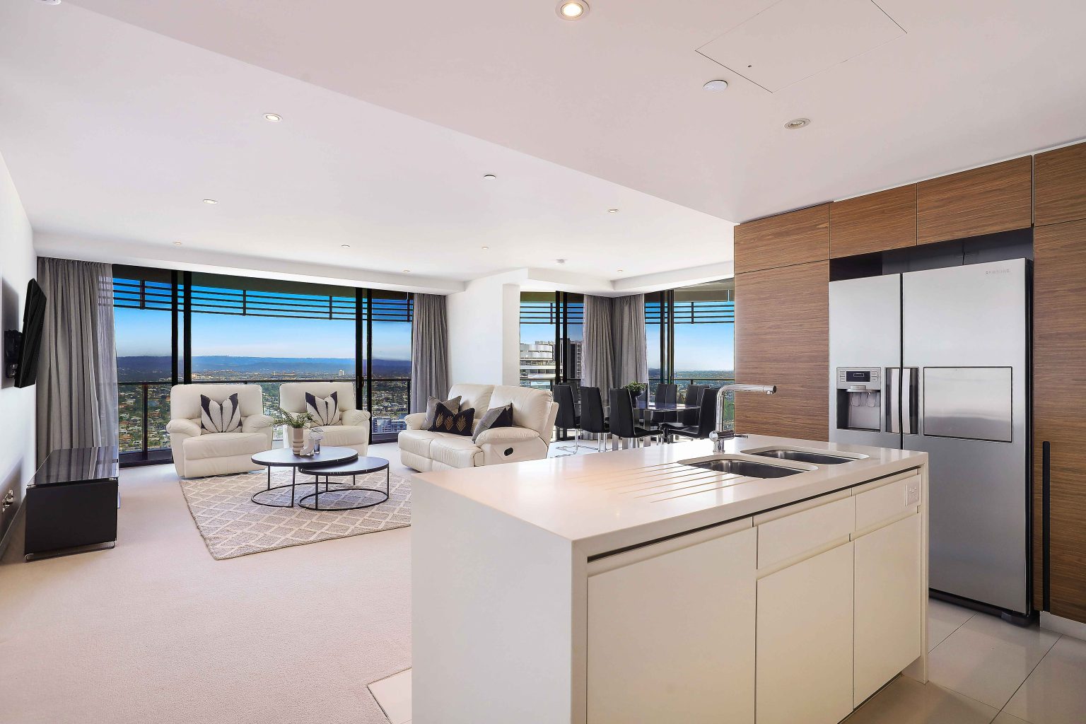 Record Sales in Broadbeach Oracle Towers | Kollosche