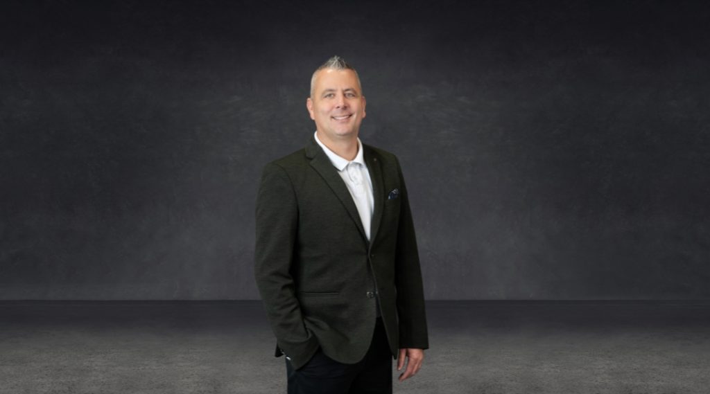 Setting the Benchmark in Benowa Waters | Kollosche