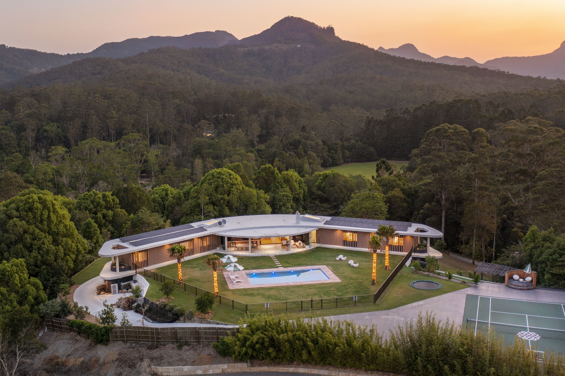 Suburb Record Broken Again | Kollosche