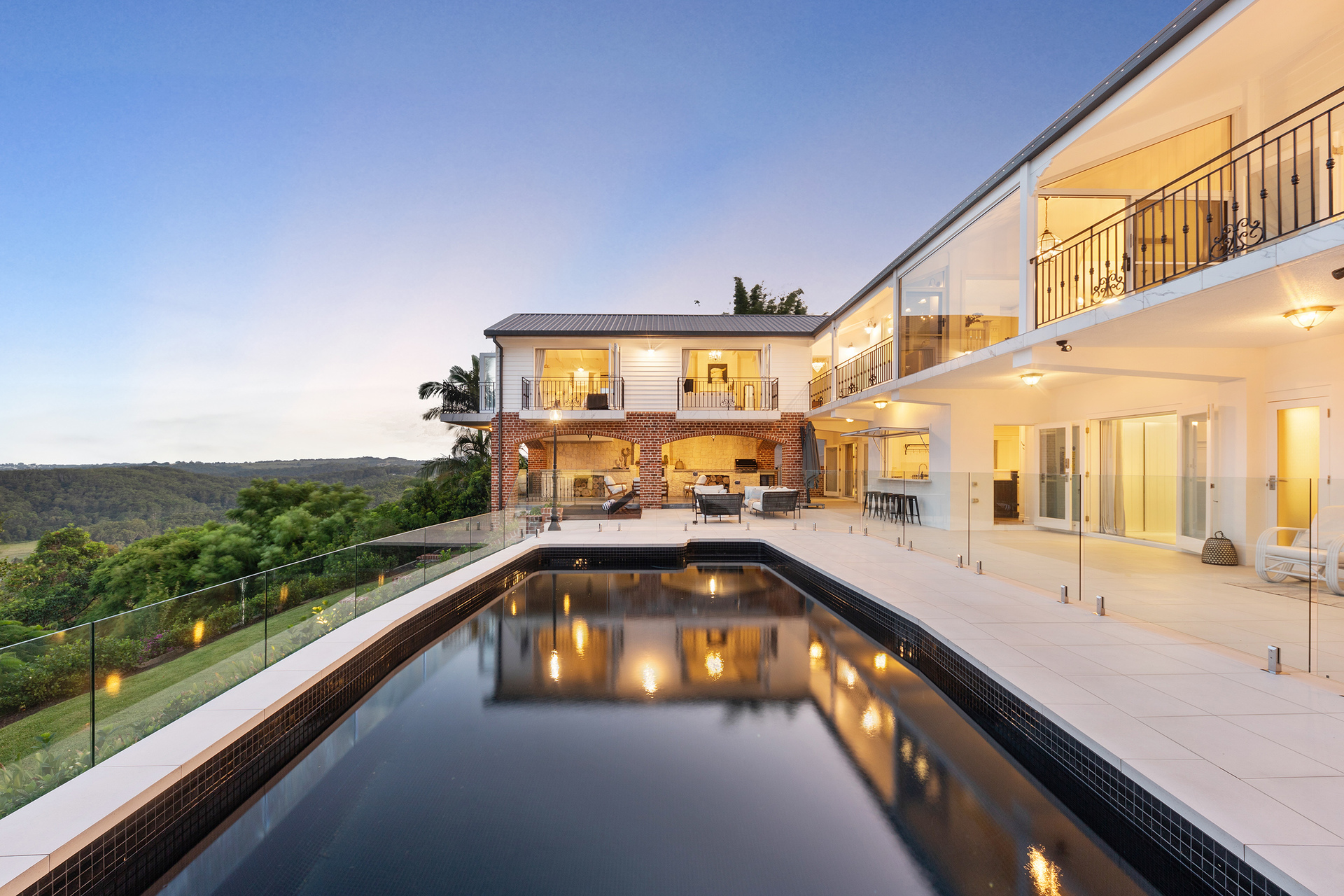 Hot Pools: 10 of the Best on the Market Right Now | Kollosche